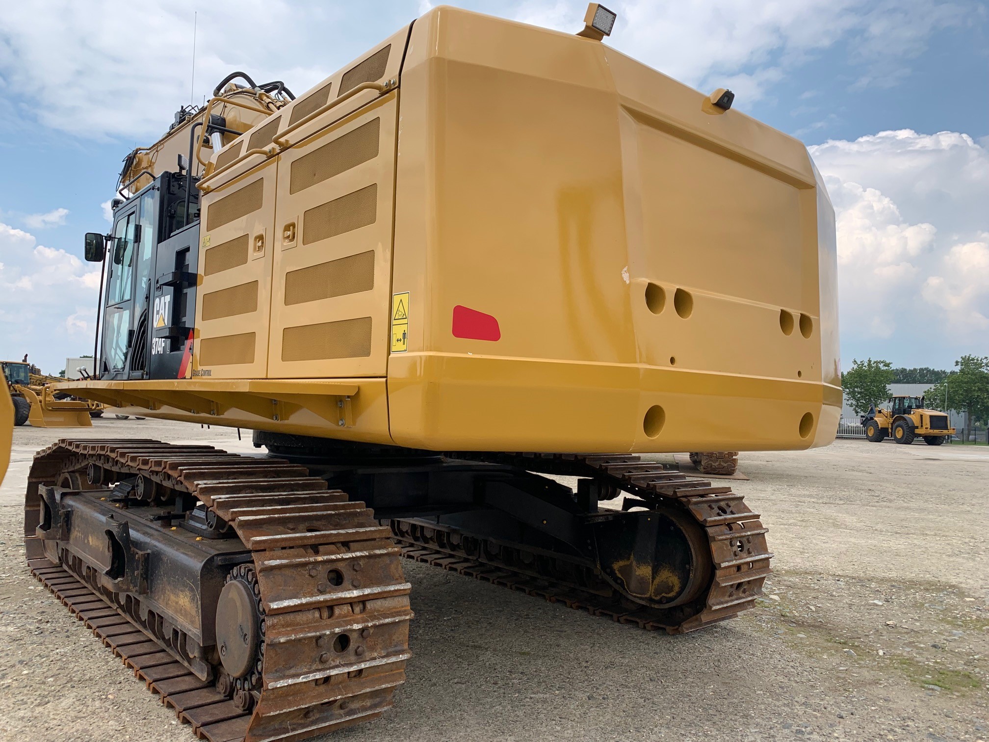 Caterpillar 374F-L (2019) - Ligro